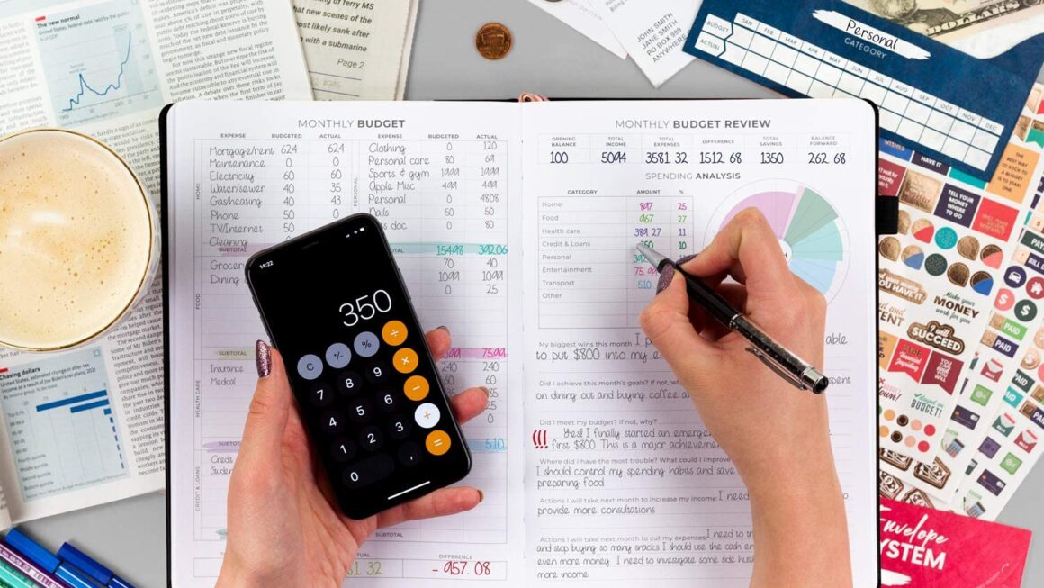 15 Greatest Budgeting Notebooks to Get Your Money in Order in 2026 ...