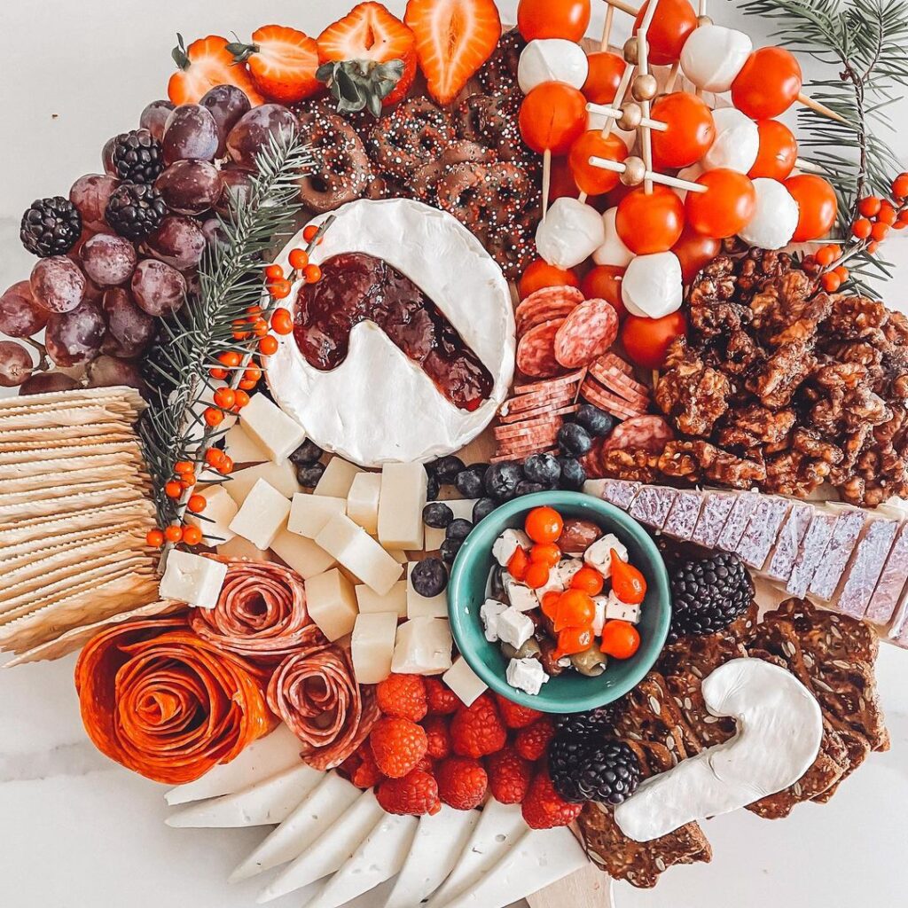 50 Most Gorgeous Christmas Charcuterie Boards Ever – Cheat Sheet For Life